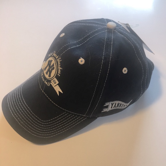 Genuine Merchandise | Accessories | Vintage New York Yankees Baseball ...